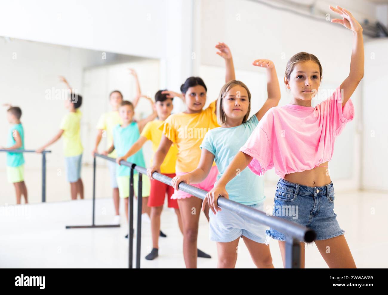 Child ballet school girls boys hi-res stock photography and images - Alamy