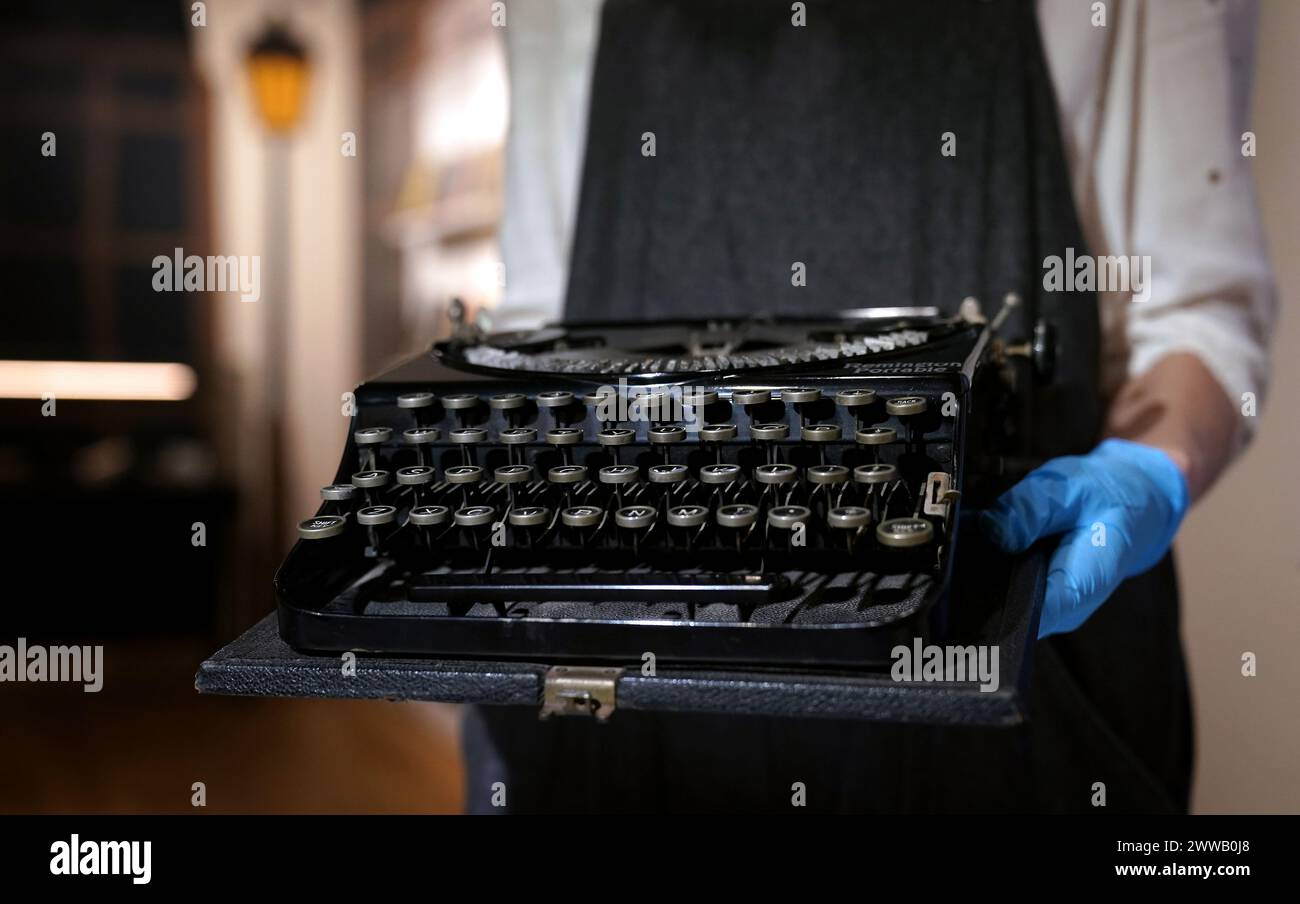 Agatha Christie's 1937 Remington Portable typewriter on display during ...