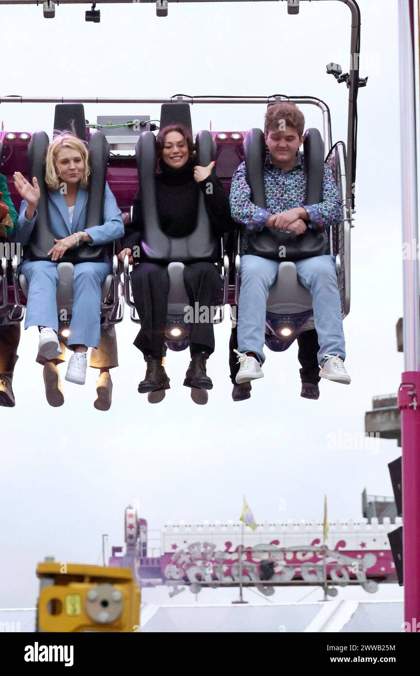 Marilyn Fackler, Lilly Becker und Jamie Fackler bei der Einweihung des ...