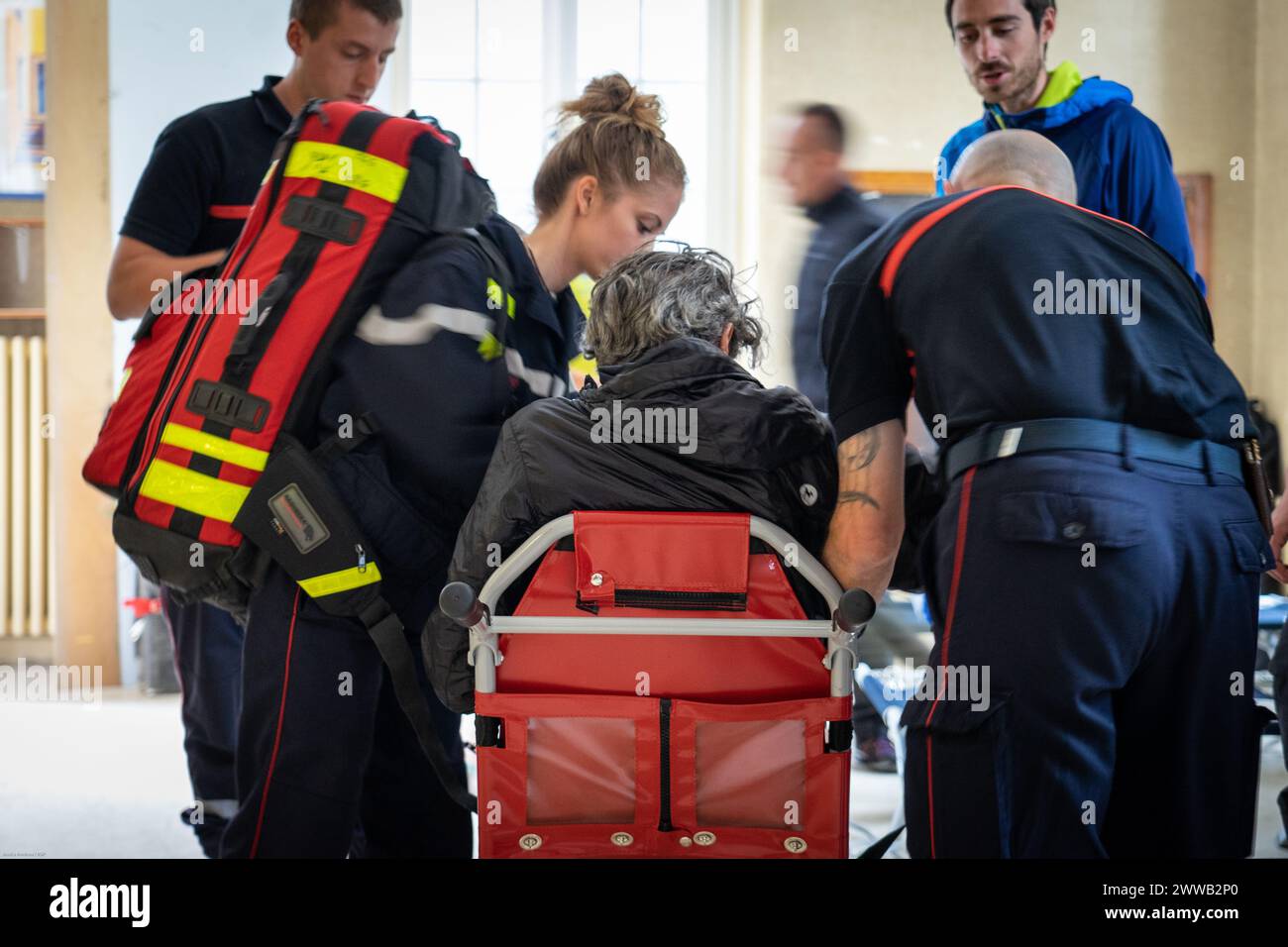 Report on a rescue device specializing in difficult mountain access ...