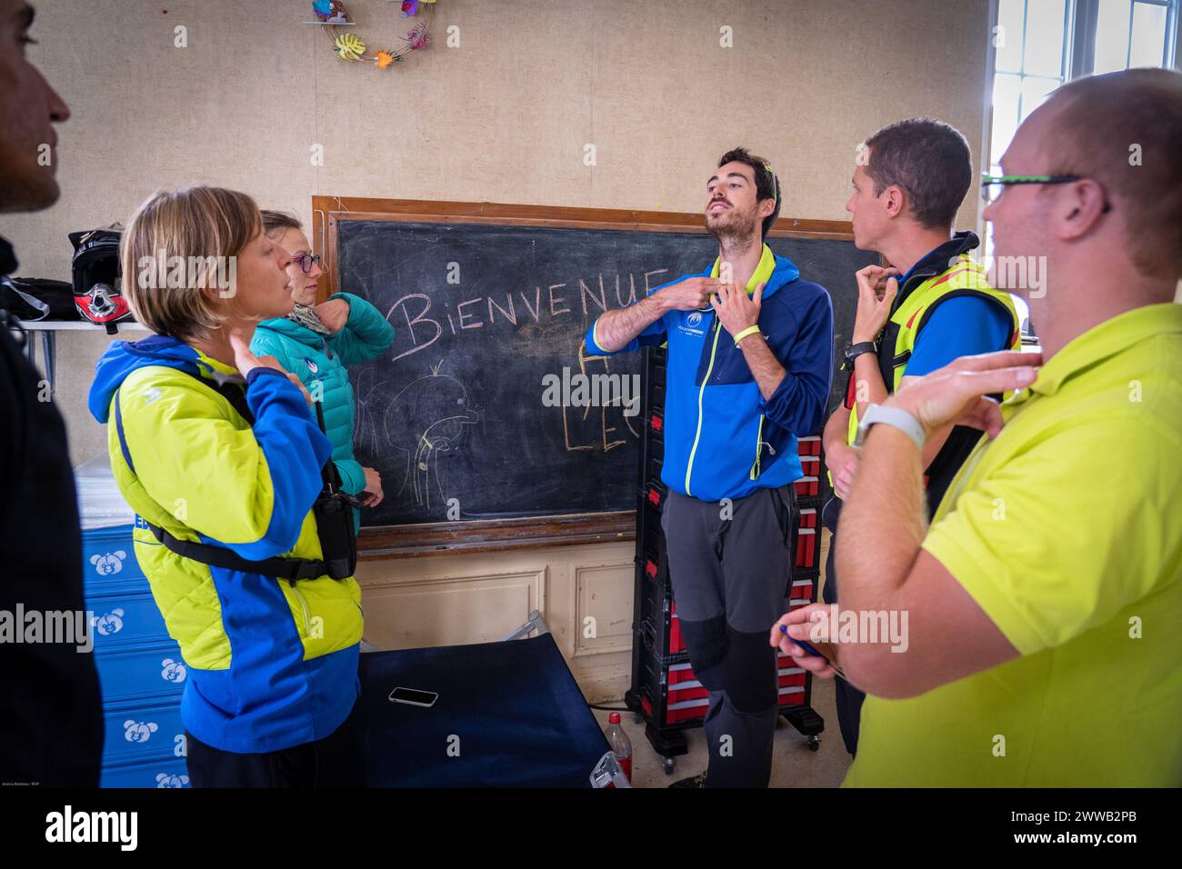 Report on a rescue device specializing in difficult mountain access ...