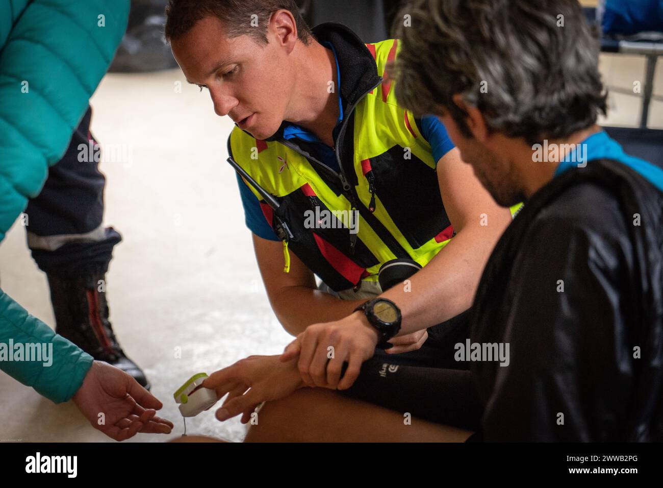 Report on a rescue device specializing in difficult mountain access ...