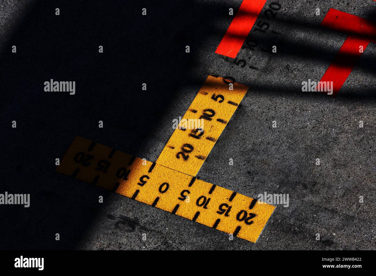 Melbourne, Australia. 23rd Mar, 2024. Circuit atmosphere - pit box ...