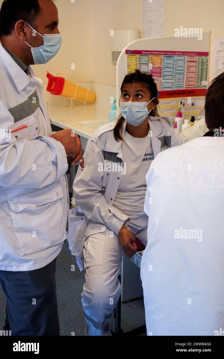 Shock room in the intensive care unit of a university hospital. The ...