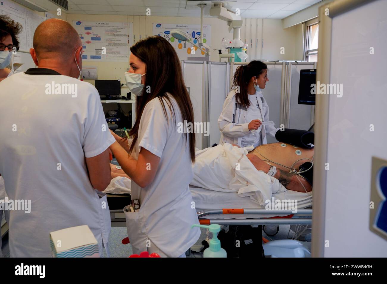 Shock room in the intensive care unit of a university hospital Stock ...