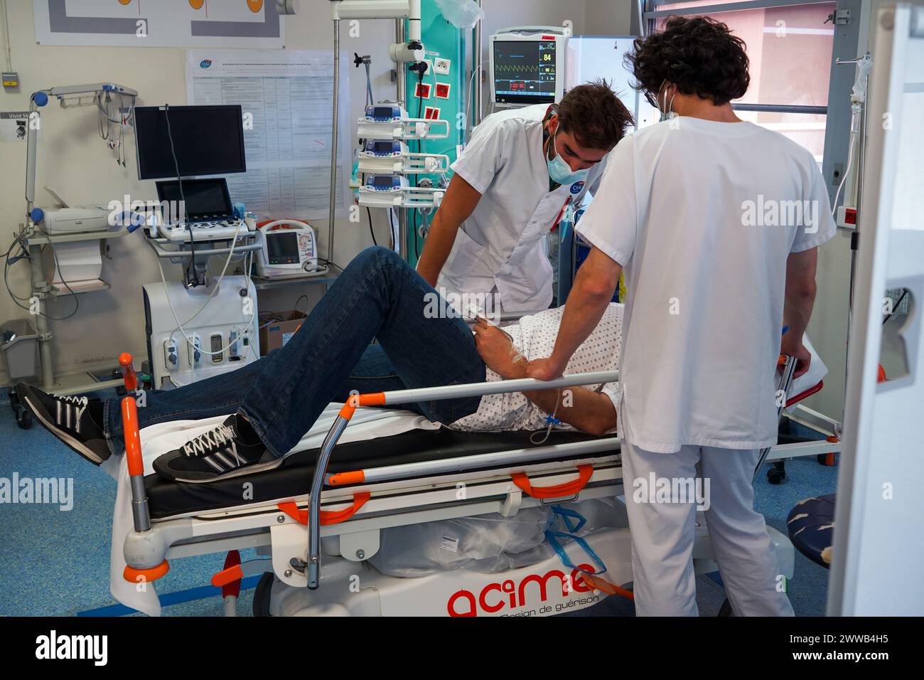 Shock room in the intensive care unit of a university hospital Stock ...
