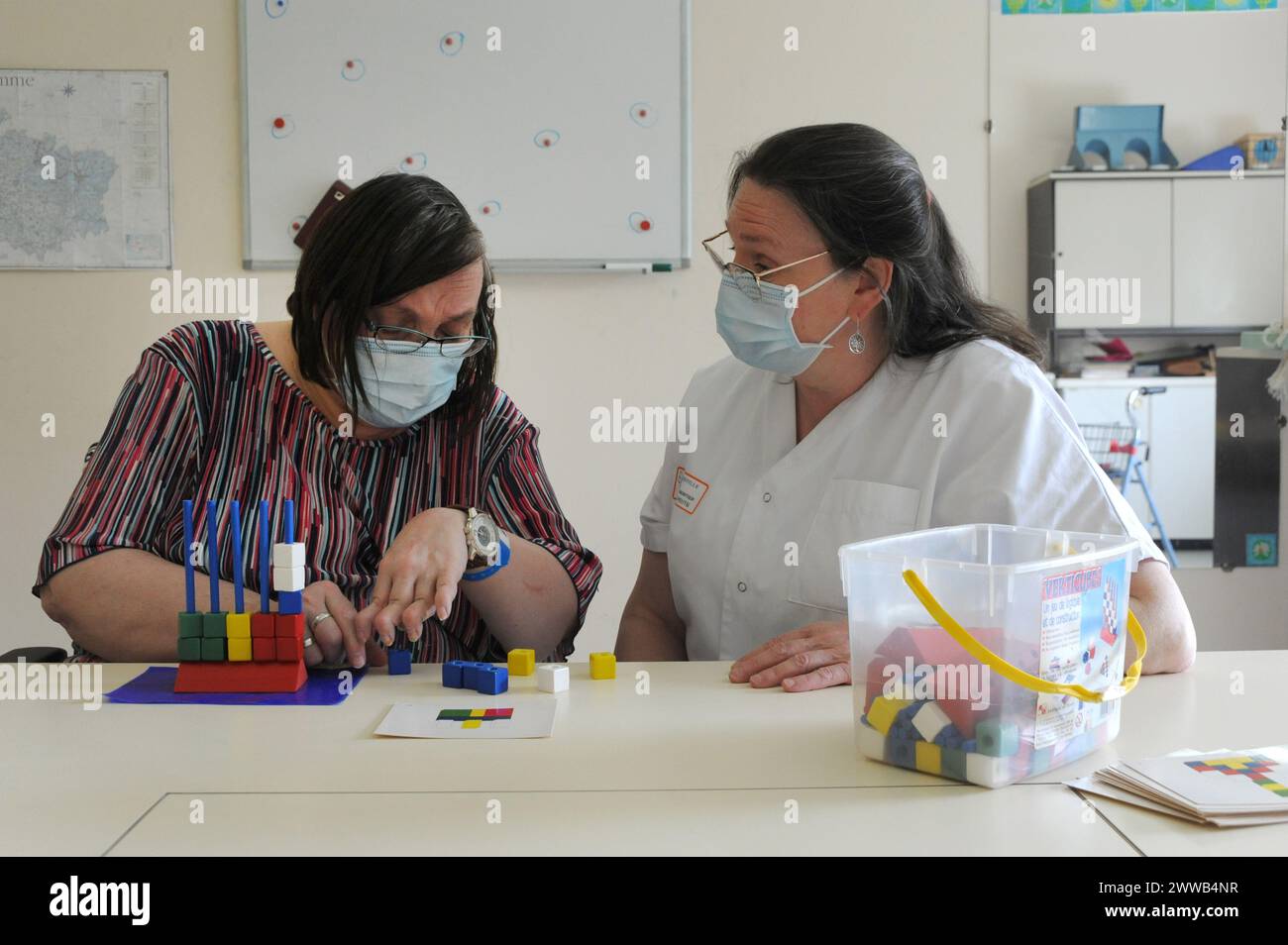 Occupational therapy session in the aftercare and rehabilitation ...