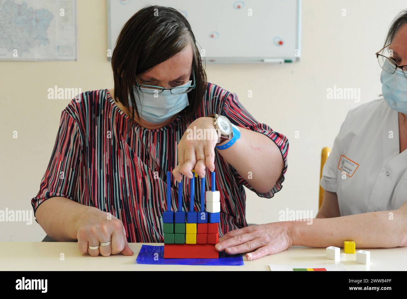 Occupational therapy session in the aftercare and rehabilitation ...