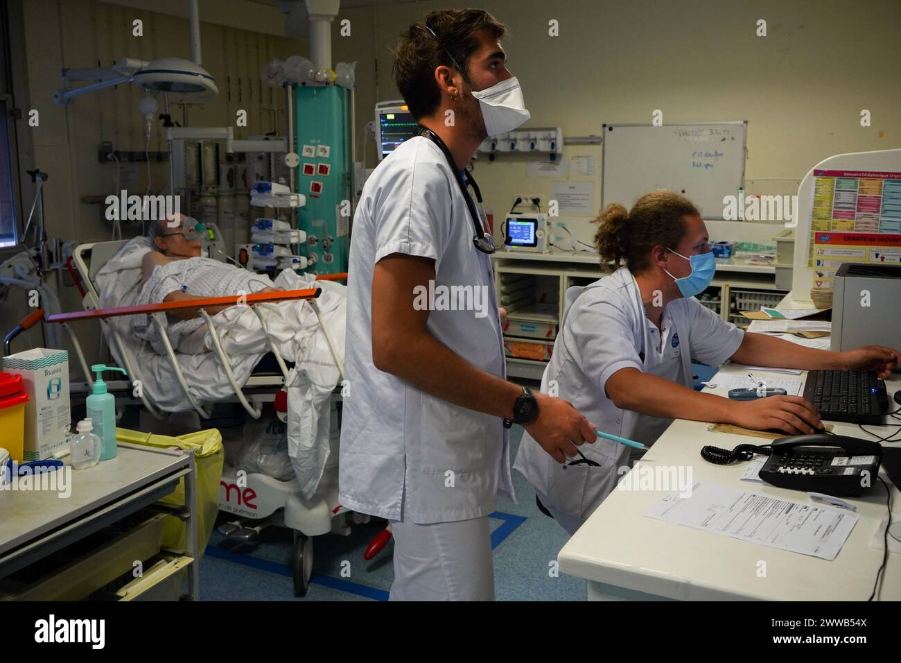 Shock room in the intensive care unit of a university hospital Stock ...
