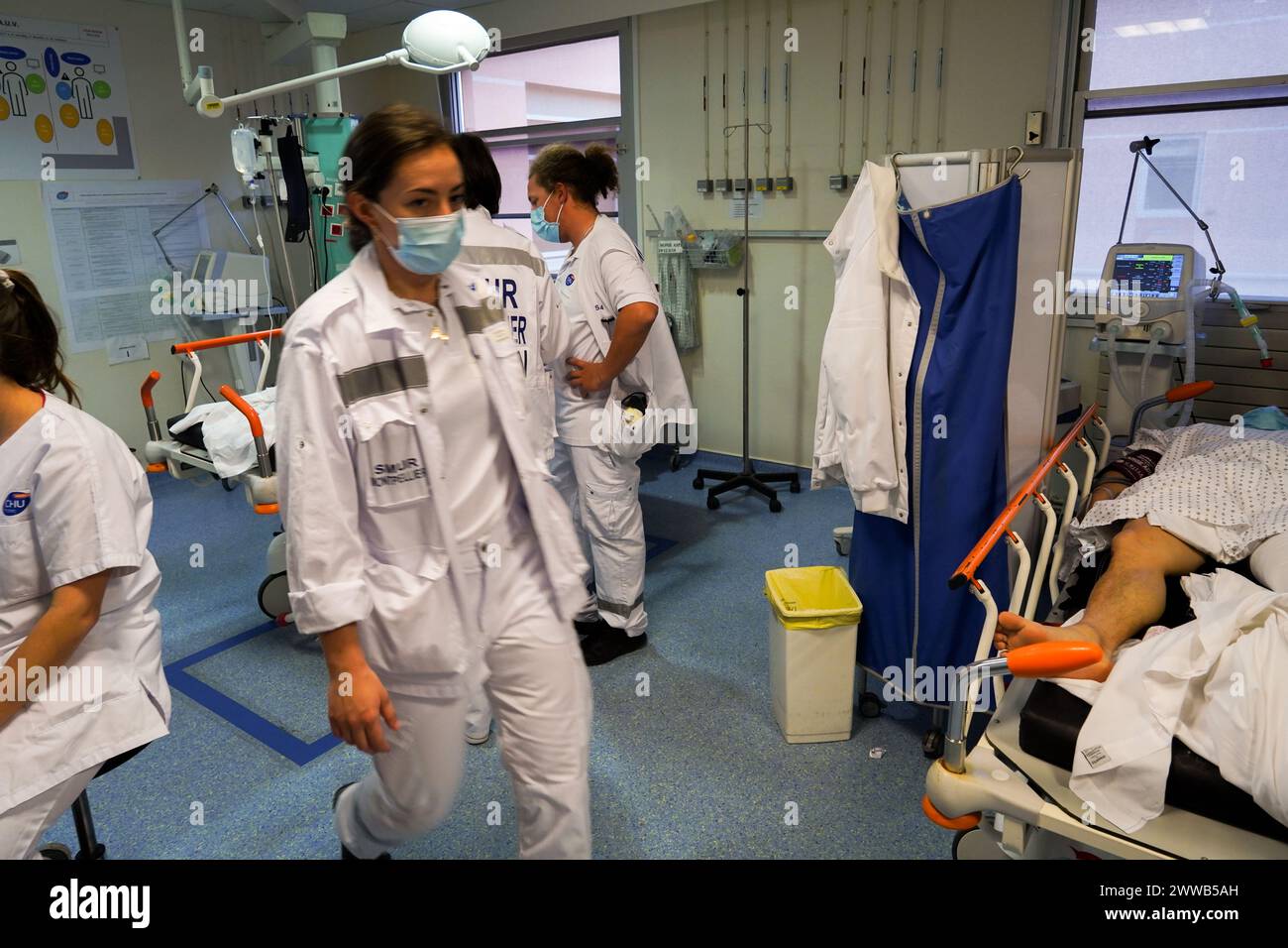 Shock room in the intensive care unit of a university hospital Stock ...