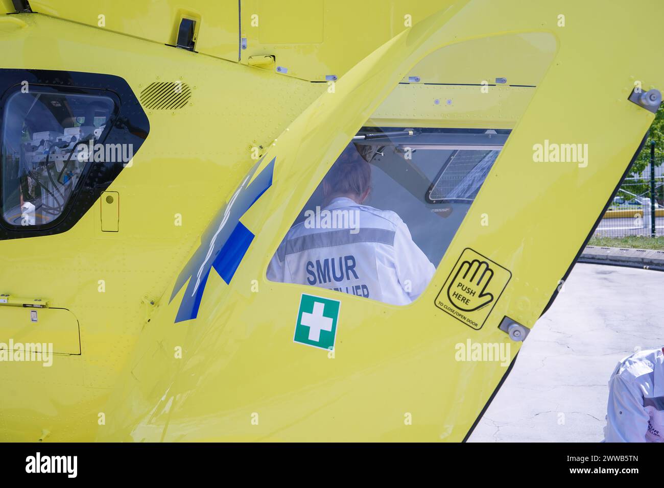 The SMUR helicopter transports patients 7 days a week, 24 hours a day ...