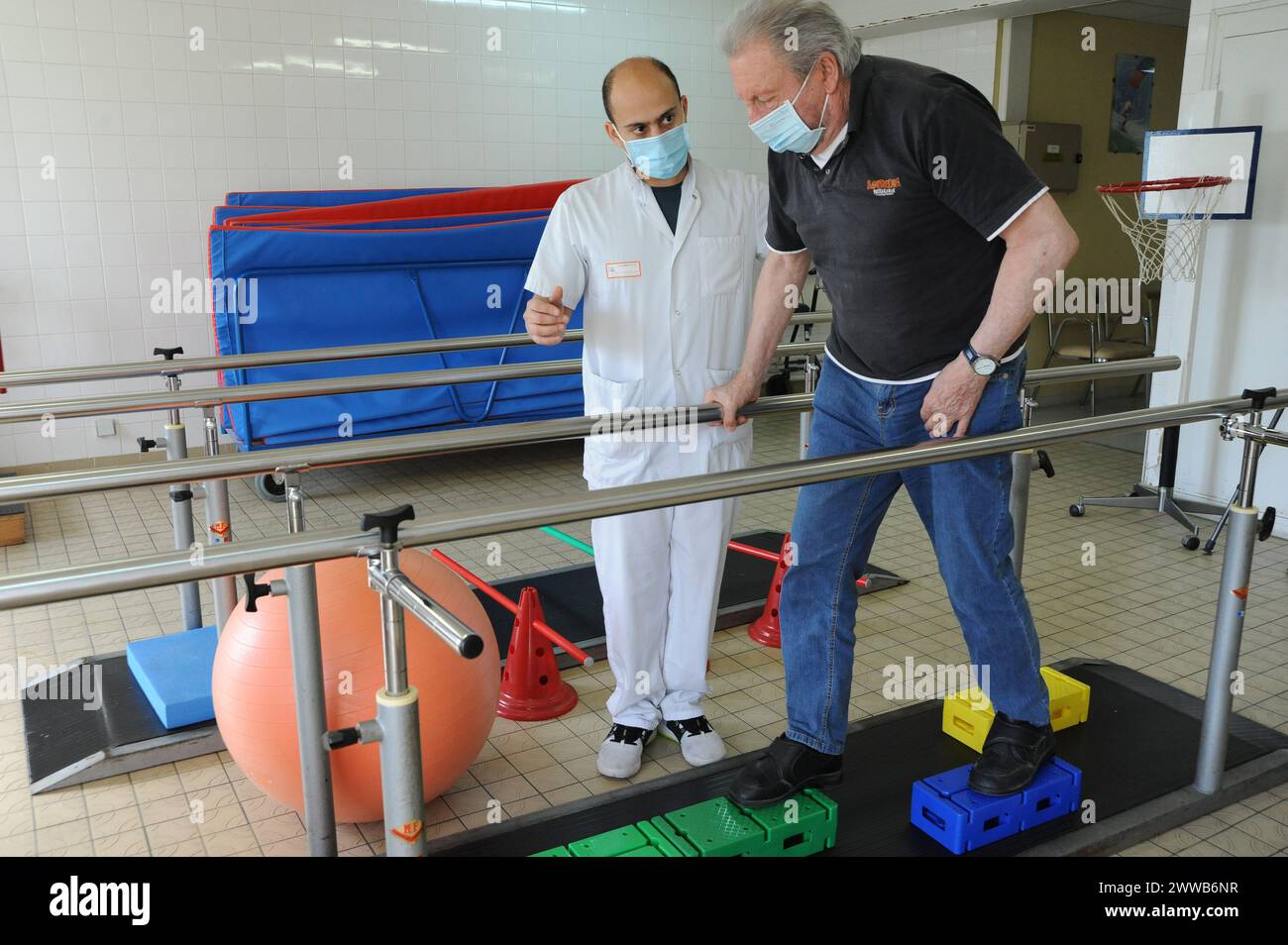 Physiotherapy session in the aftercare and rehabilitation department of ...
