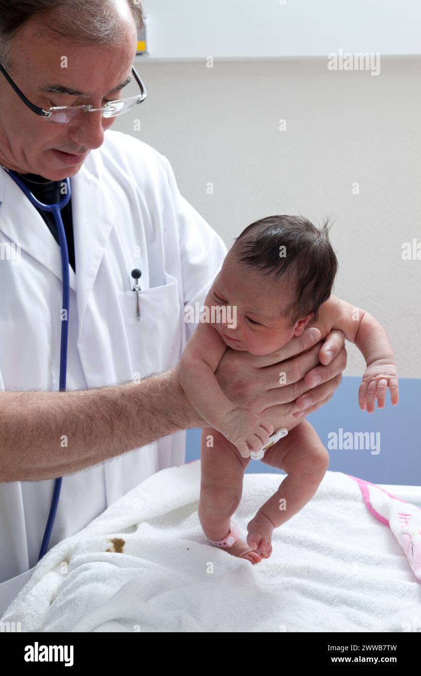 The automatic walking reflex is one of the archaic reflexes noted by ...