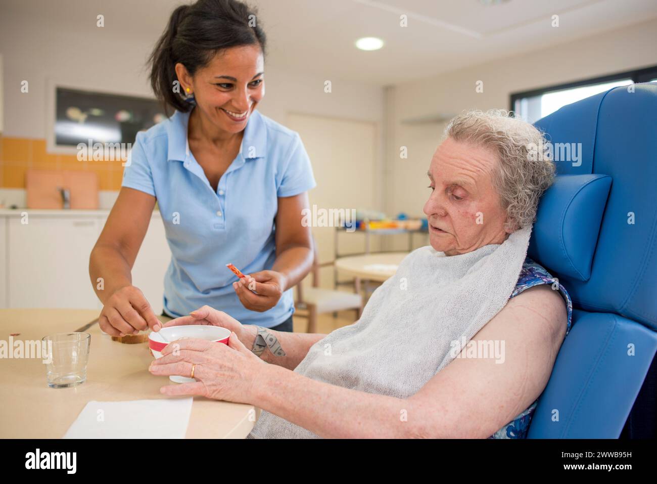 Helping resident hi-res stock photography and images - Alamy