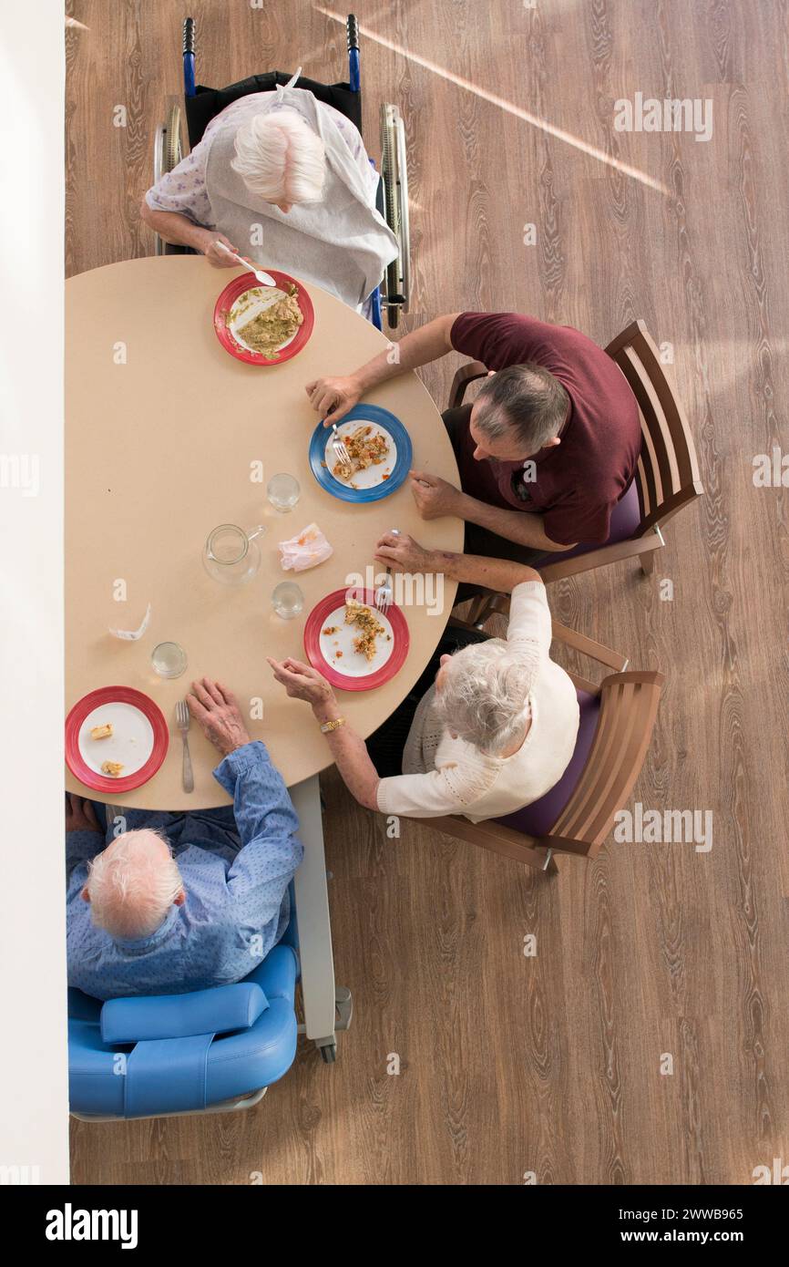 Adult woman female residents hi-res stock photography and images - Alamy