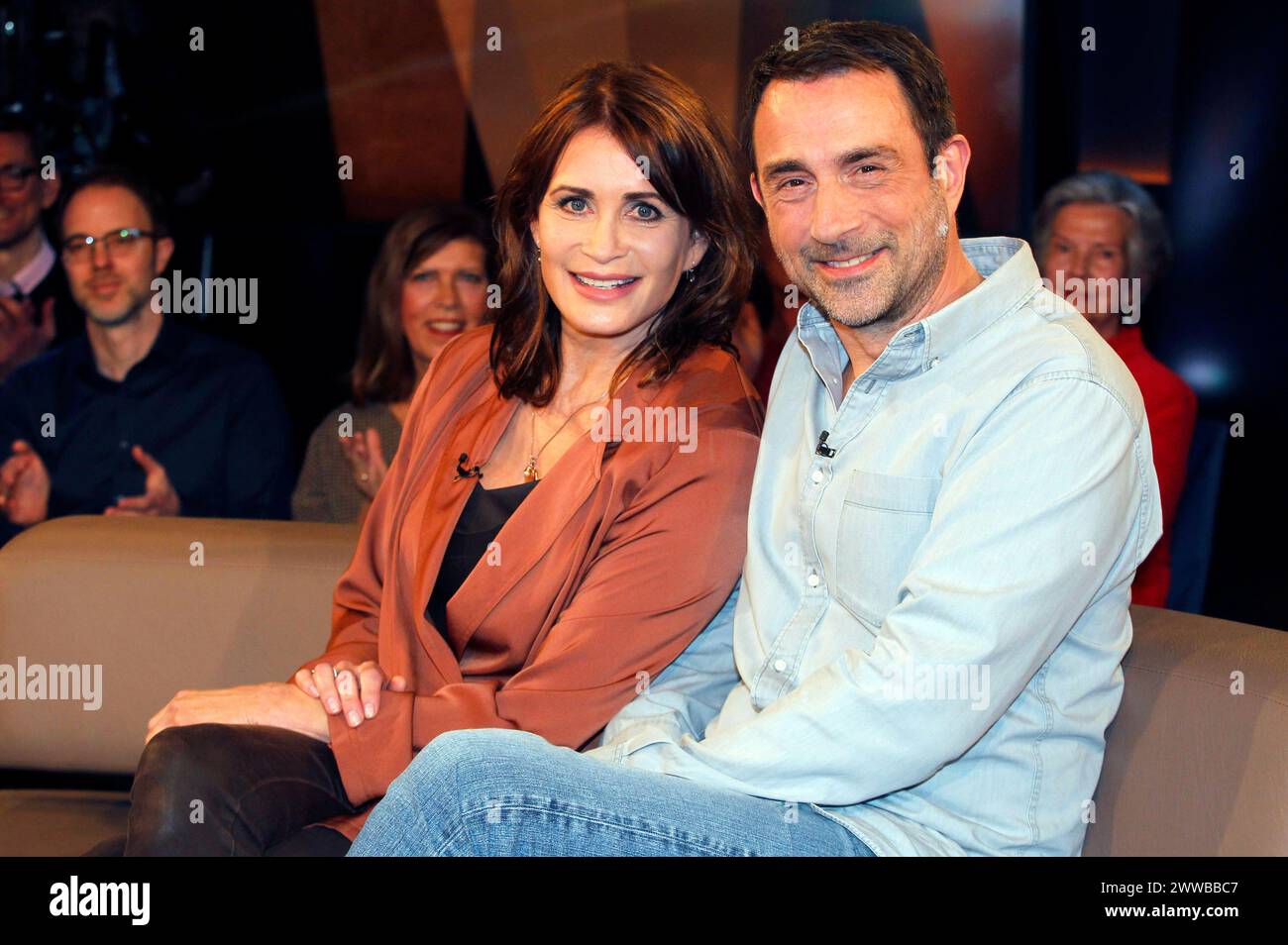 Anja Kling mit Ehemann Oliver Haas bei der Aufzeichnung der NDR Talk ...