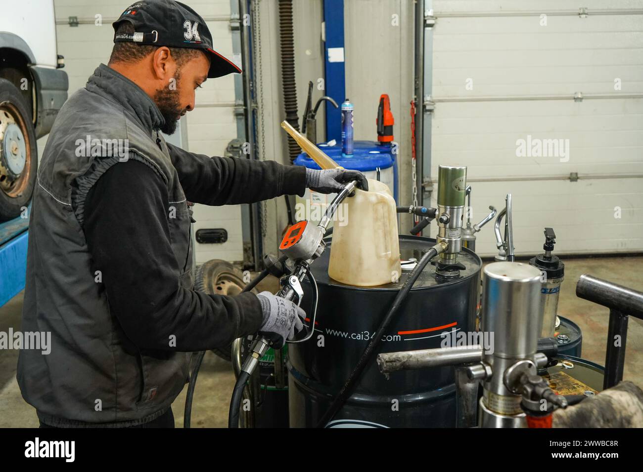 Business immersion of five workers from the mechanical workshop of an ...