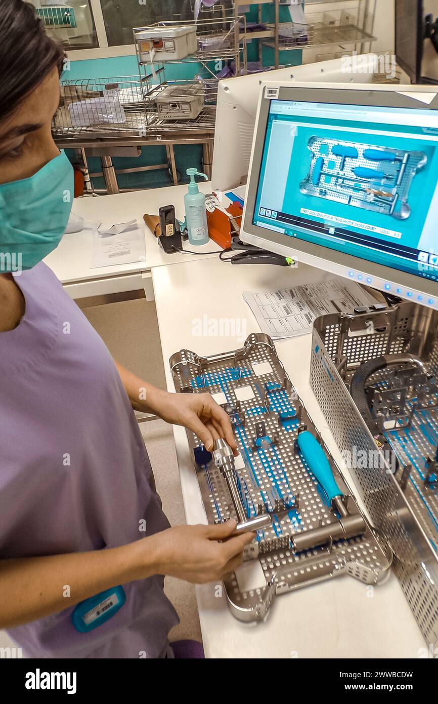 Computer operator image hi-res stock photography and images - Alamy