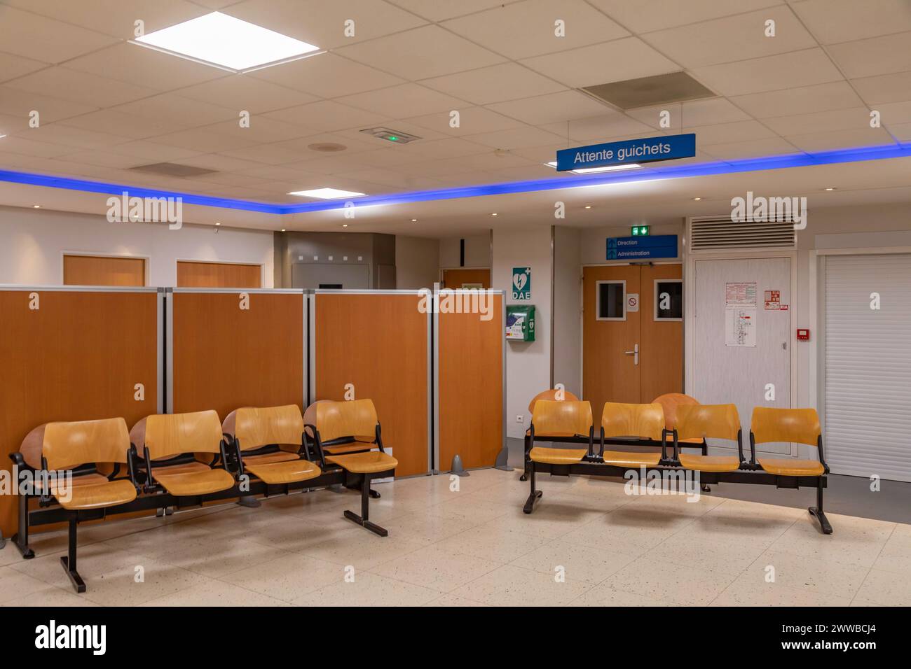 Waiting room of the North Hall consultation office of a hospital center ...