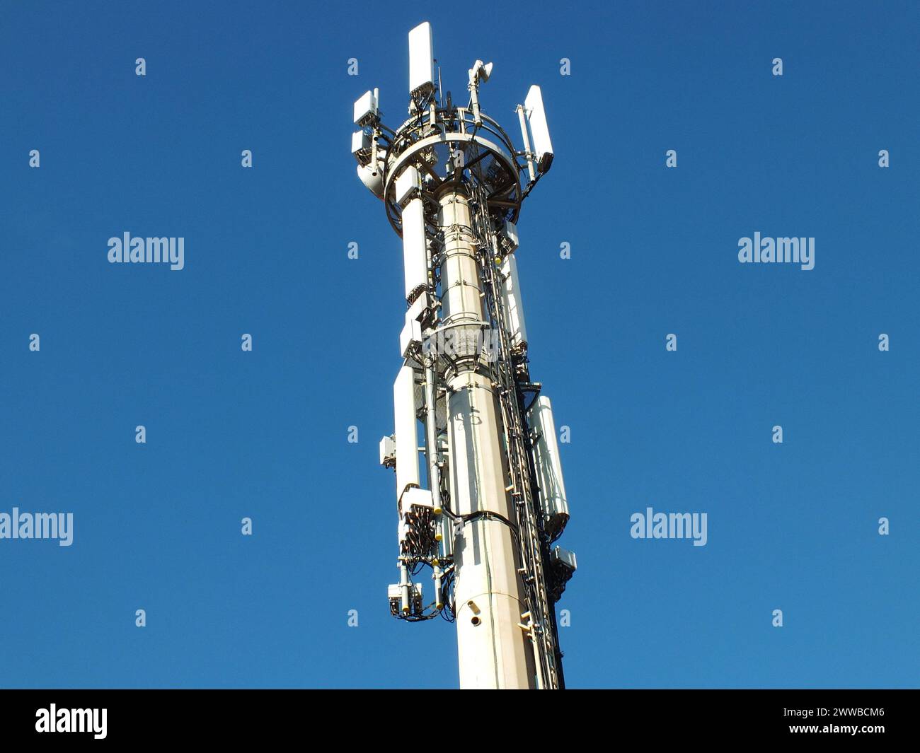 Receiving satellite antenna Stock Photo - Alamy