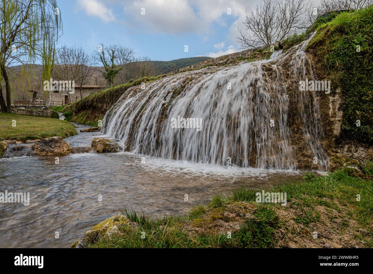 Pearl ponds hi-res stock photography and images - Alamy
