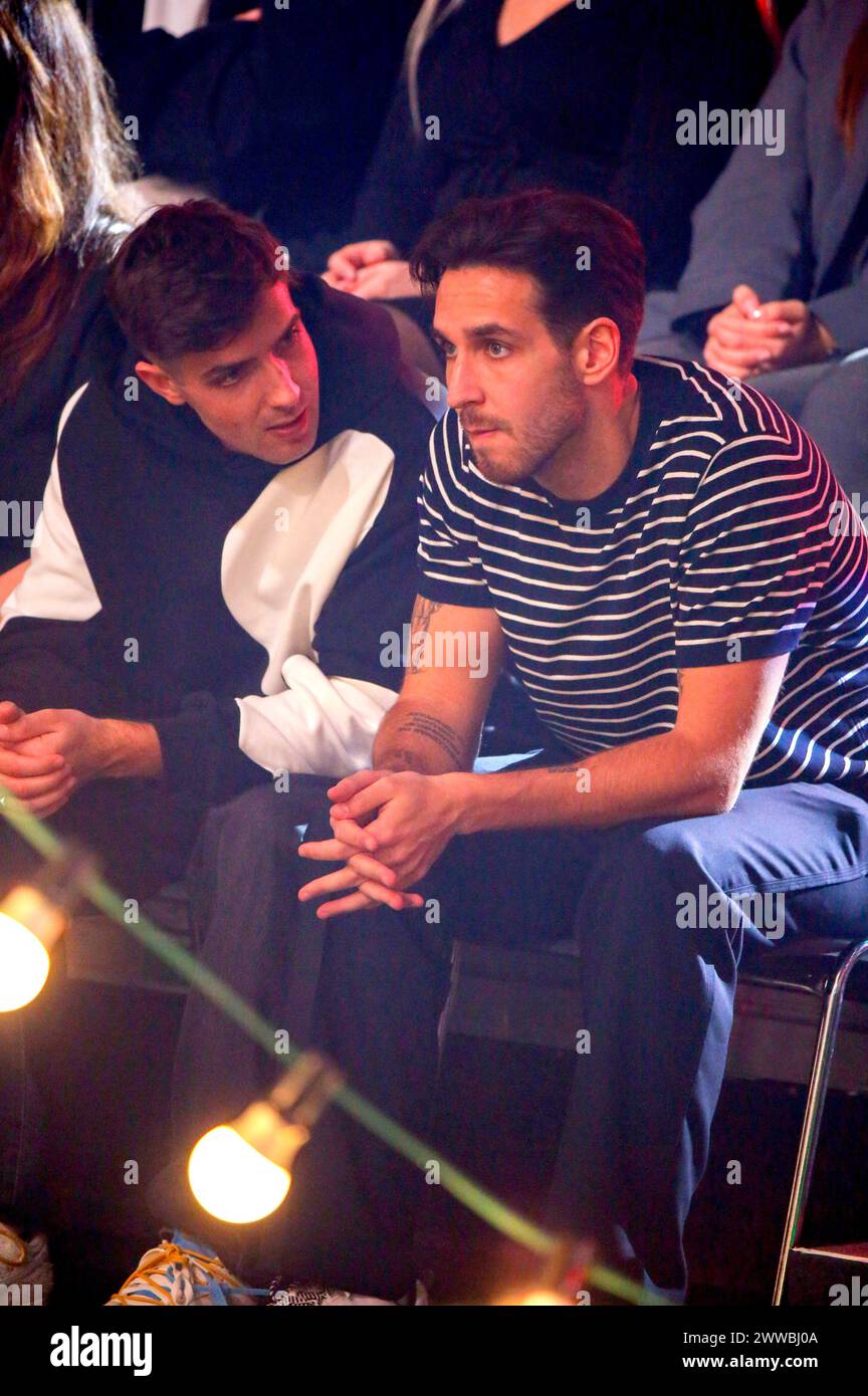 Aaron Keller und Joshua Keller in der vierten Live-Show der 17. Staffel ...