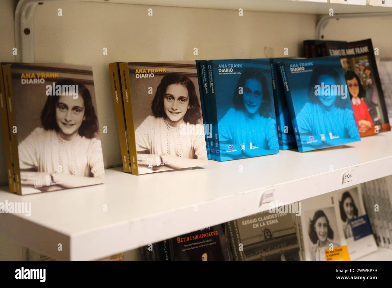 BUENOS AIRES 20.03.2024: Bibliography, photographs and a reproduction ...