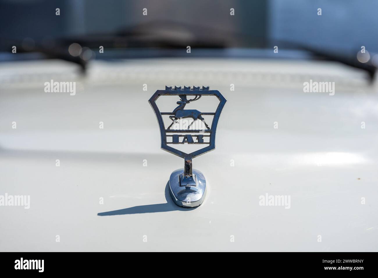 Logotipo De Gas Volga KGB’S FAVOURITE VEHICLE AND USSR STATUS SYMBOL