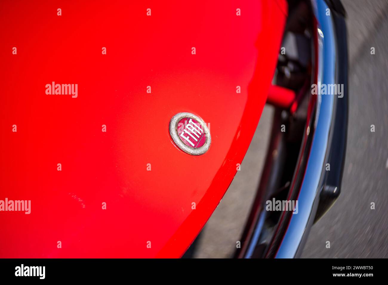 Close up art lens swirl bokeh die oldtimer show 2023 hi-res stock photography and images - Alamy