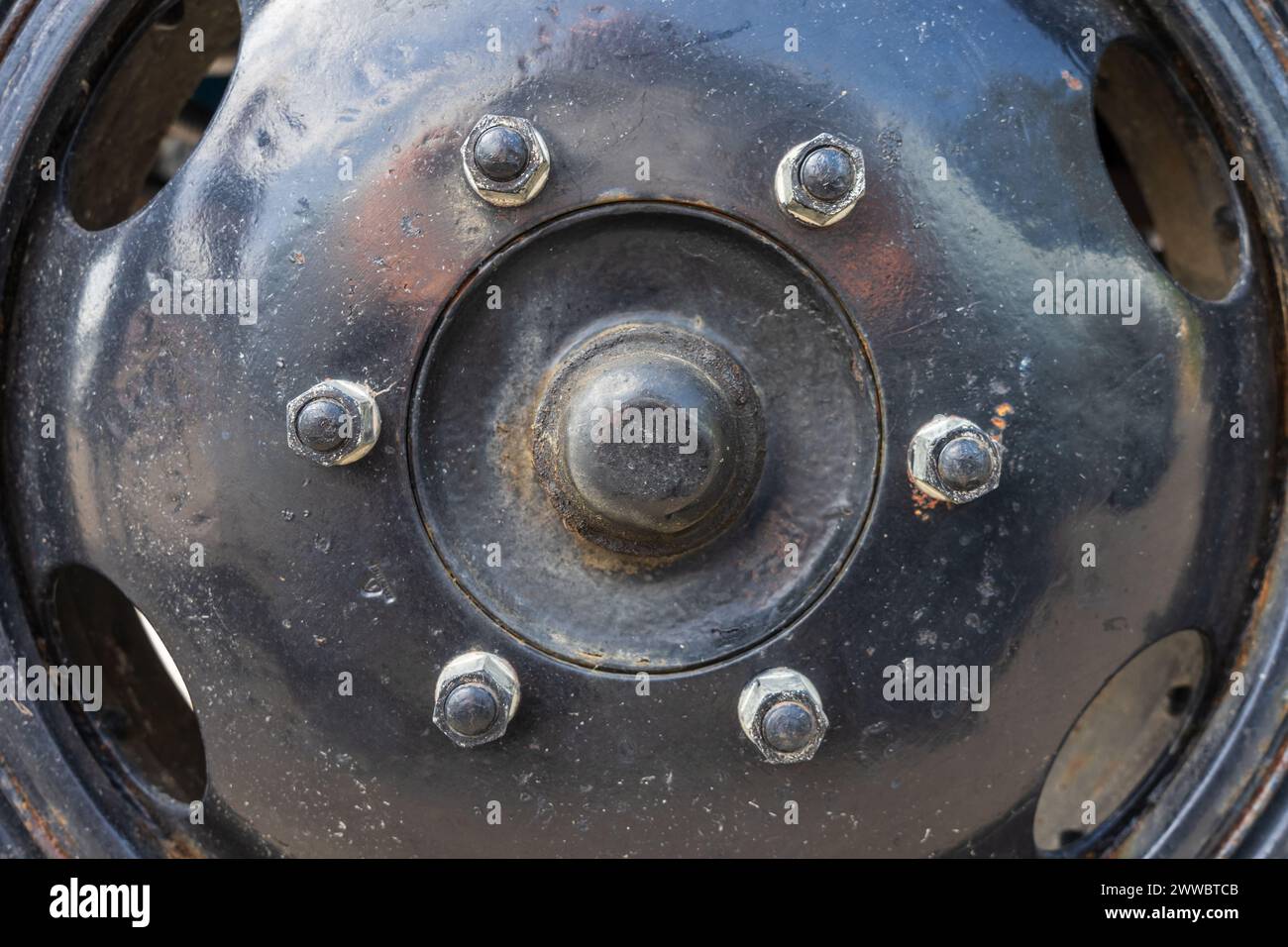 Wheel mounting hi-res stock photography and images - Alamy