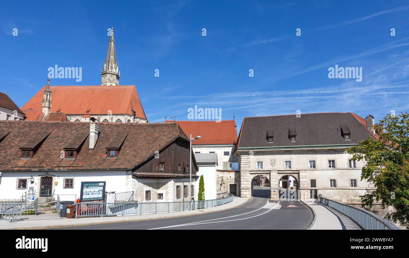 Town parish church heilige hi-res stock photography and images - Alamy