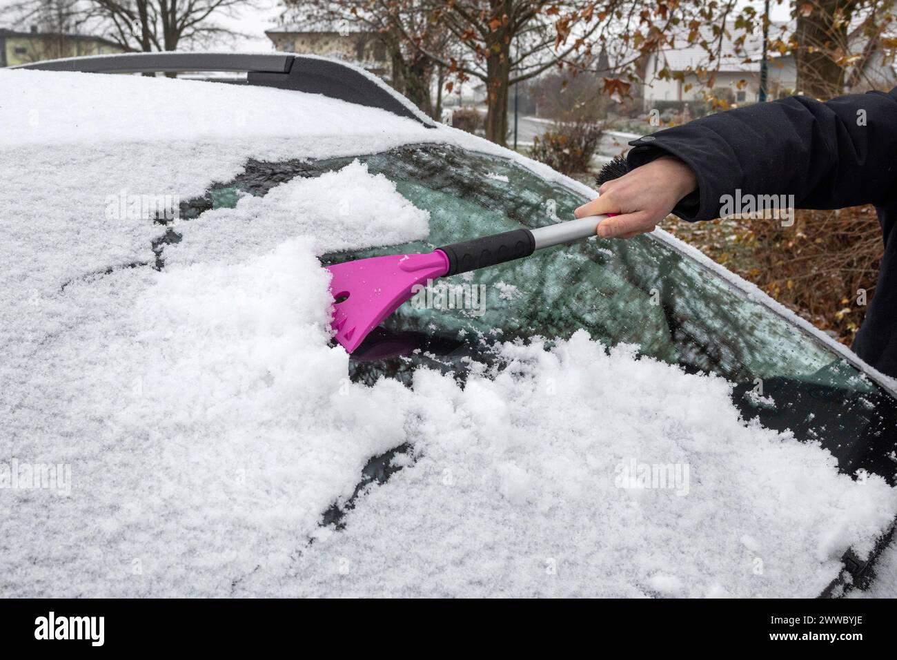 Wiping windshield hi-res stock photography and images - Alamy