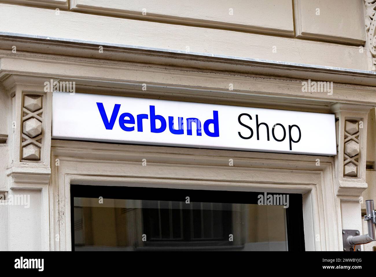 Verbund logo hi-res stock photography and images - Alamy
