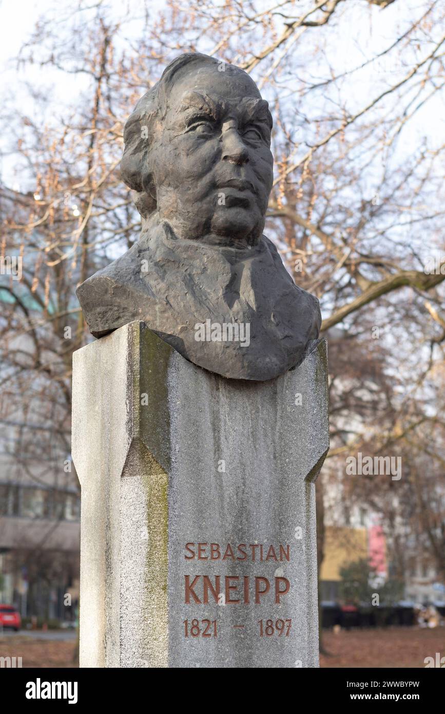 Kneippdenkmaler hi-res stock photography and images - Alamy