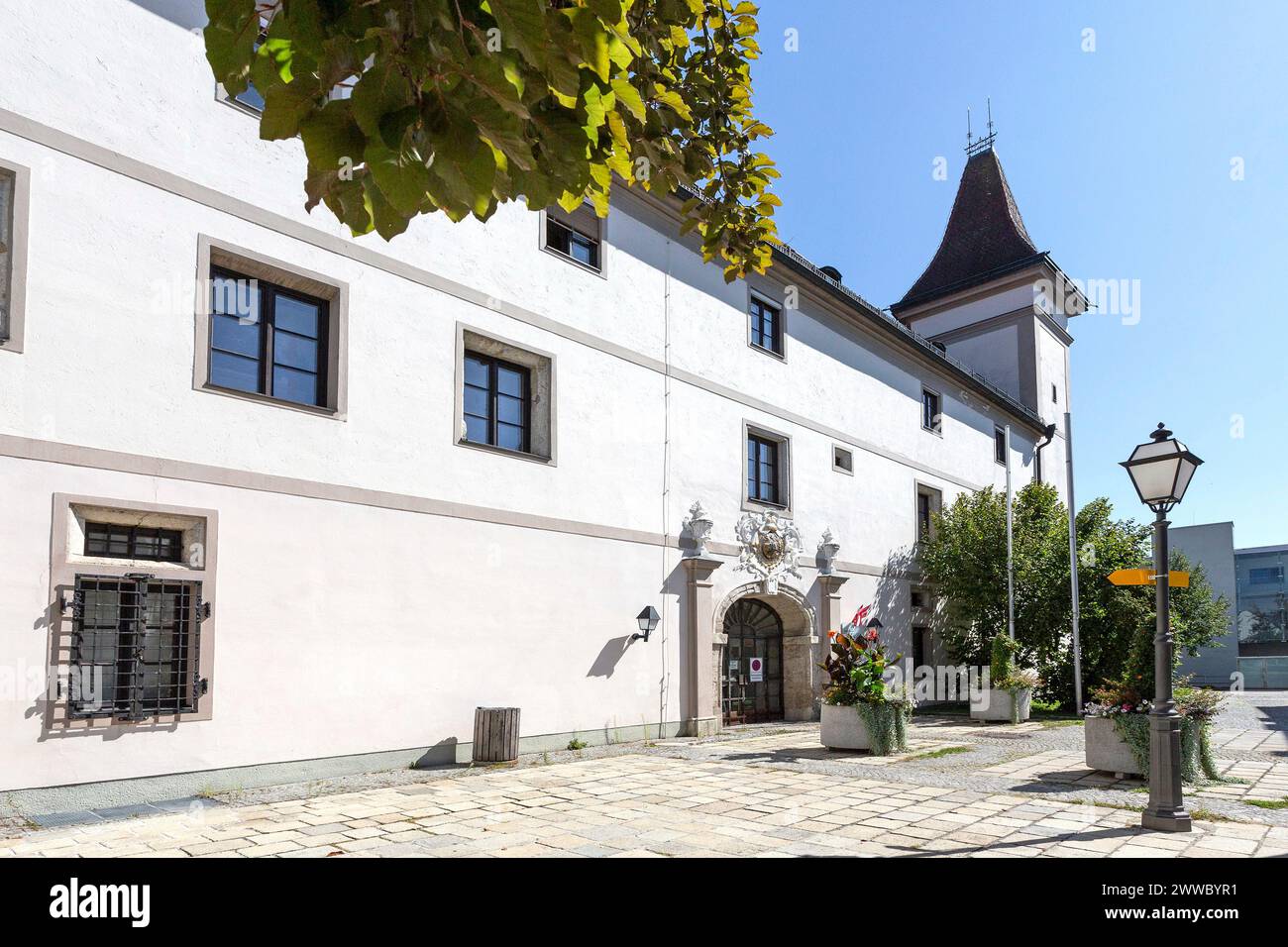 Barockes westportal hi-res stock photography and images - Alamy