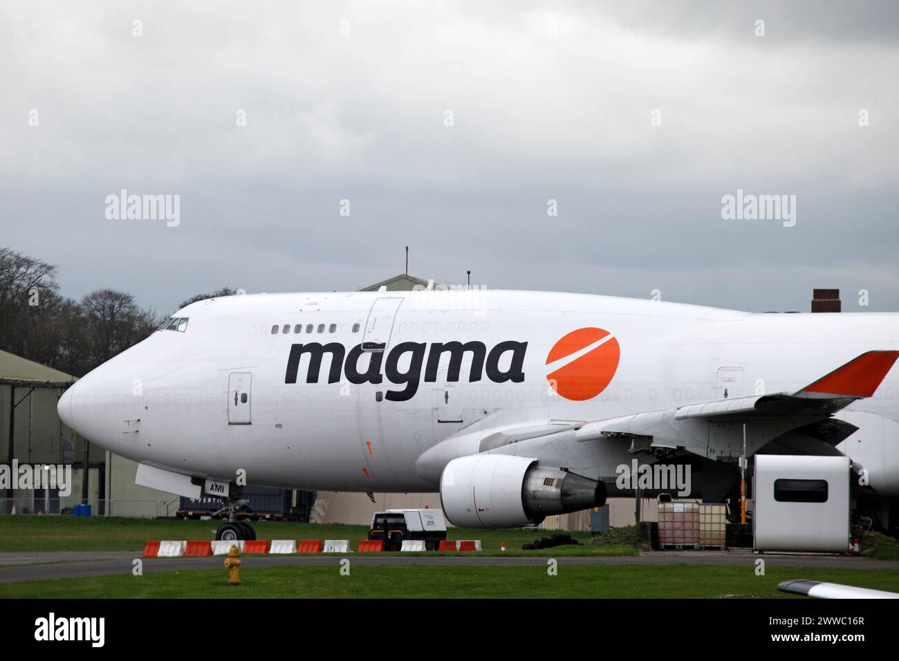 Boeing 747 400 freight hi-res stock photography and images - Alamy