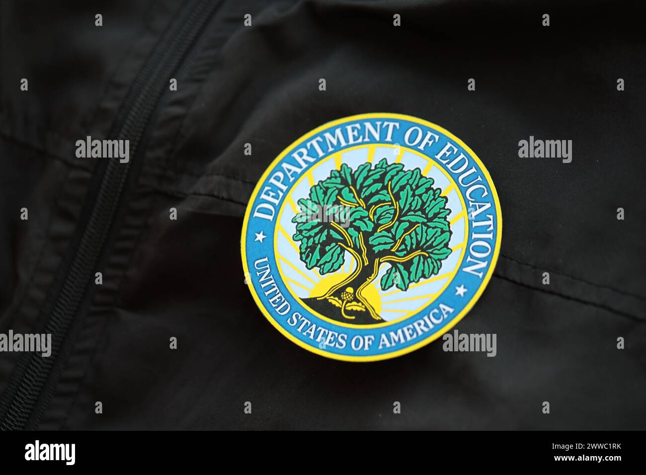 Department of education emblem hi-res stock photography and images - Alamy