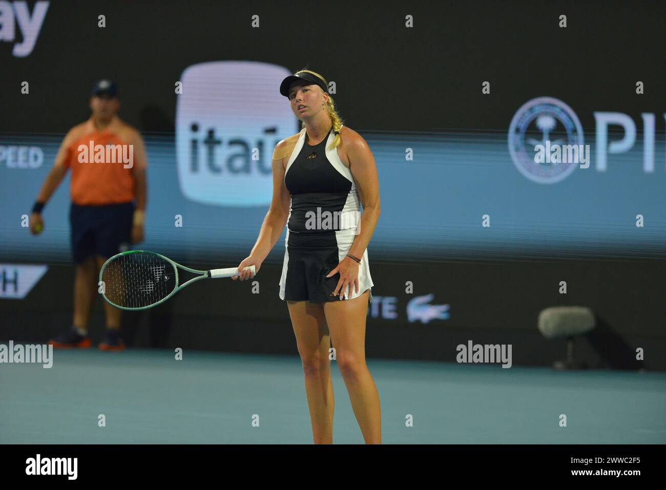 Miami Gardens, USA. 21st Mar, 2024. MIAMI GARDENS, FLORIDA - MARCH 21: Clara Tauson (Denmark) vs ...