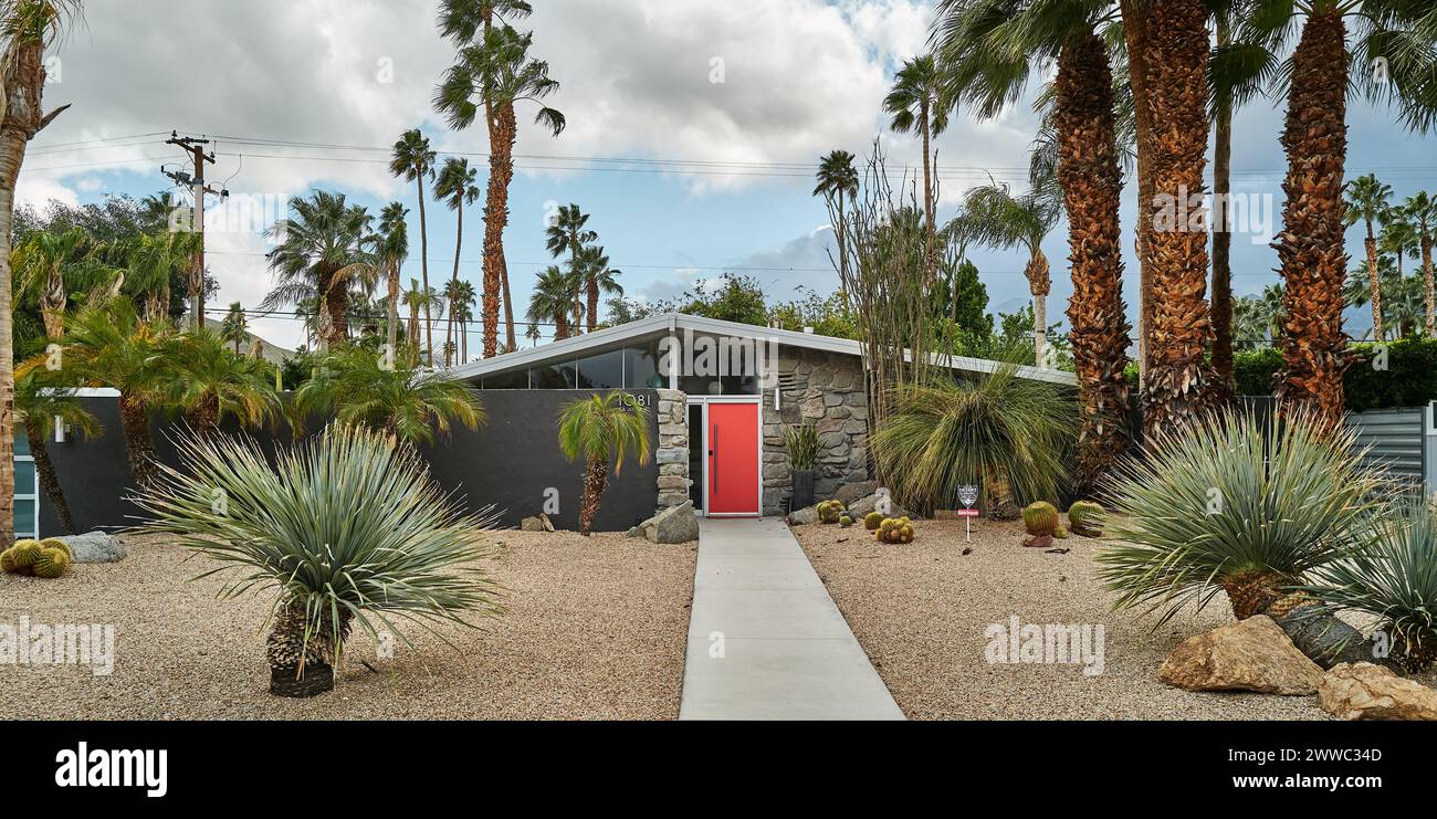 California palm spring modernism hi-res stock photography and images ...