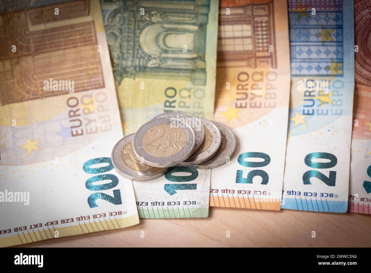 Euro-Scheine und Münzen *** Euro notes and coins Nordrhein-Westfalen ...