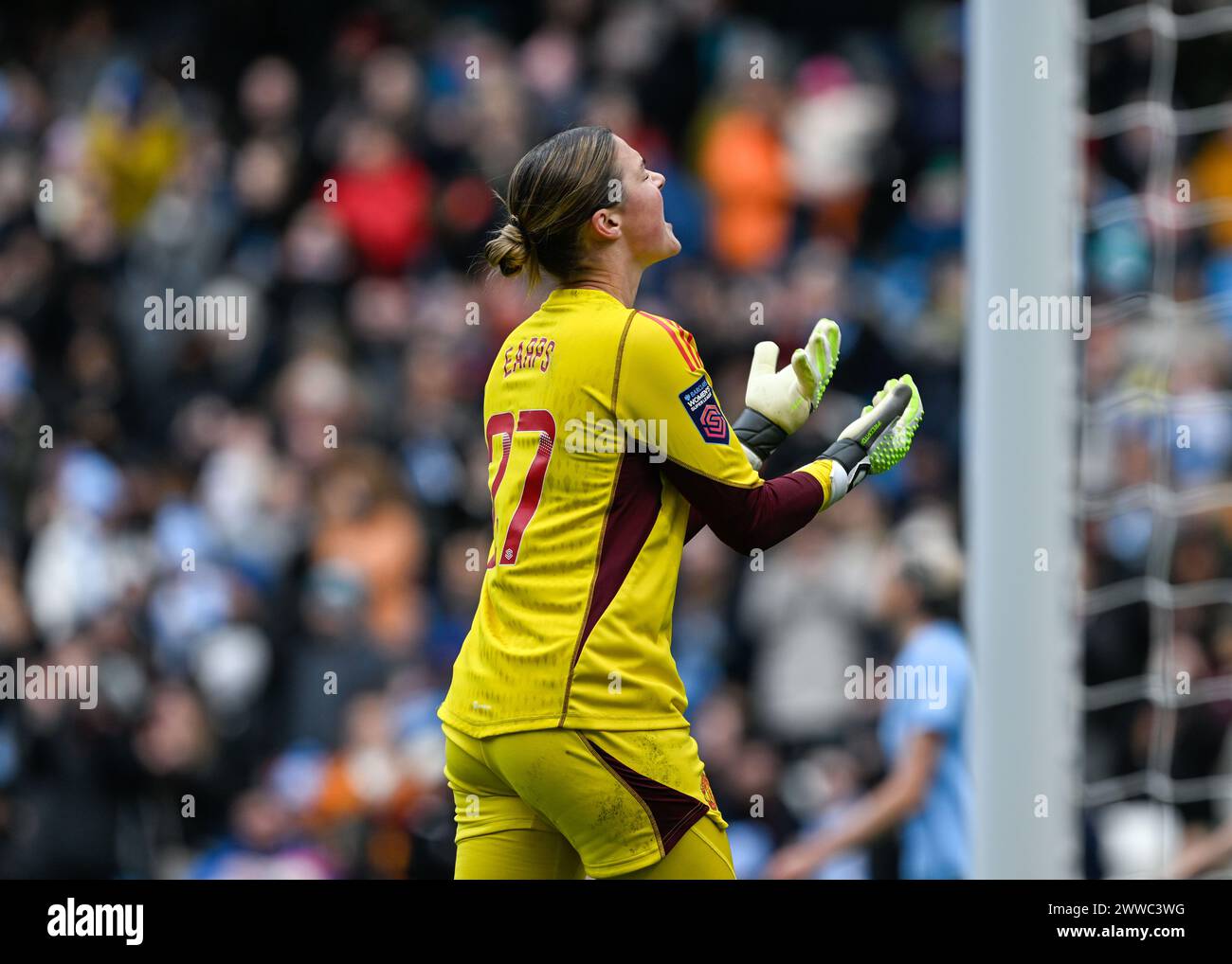 Mary Earps of Manchester United Women reacts to Jess Park of Manchester ...