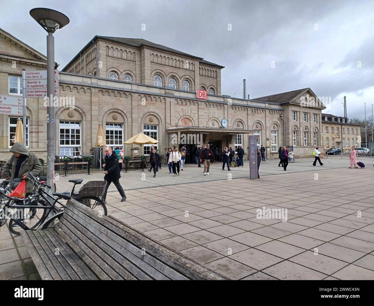 Feature / Symbol: Hauptbahnhof Göttingen 03/24 thg Der Göttinger ...