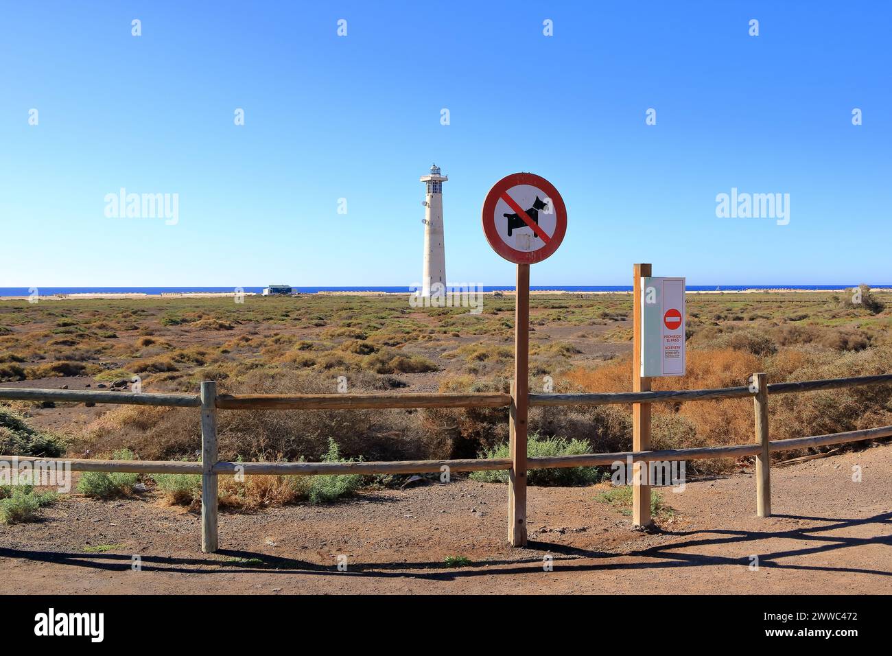 Faro de Morro Jable, Lighthouse on Morro Jable beach on Jandia ...