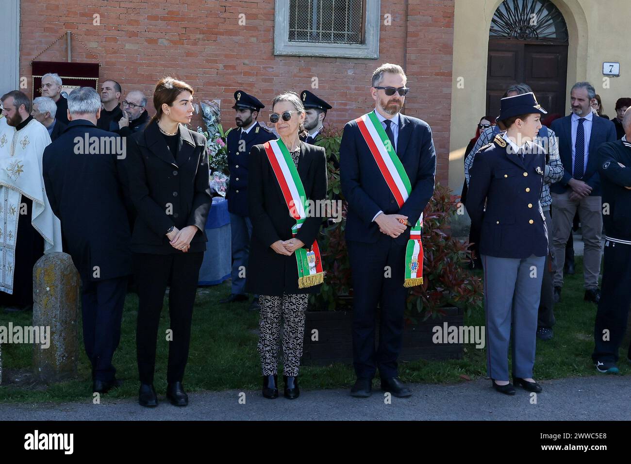 camera ardente in certosa e a seguire funerali presso la chiesa ...