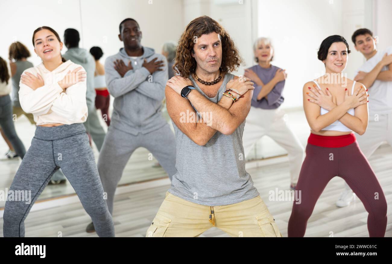 Jazz dance position hi-res stock photography and images - Alamy