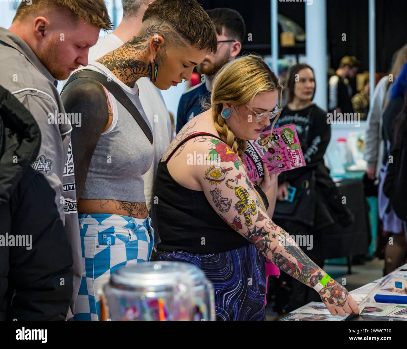 Tattoos woman neck hi-res stock photography and images - Alamy