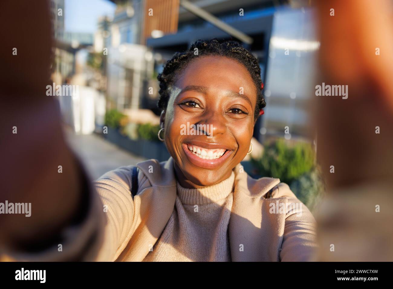 Having fun smiling smile smiles hi-res stock photography and images - Alamy