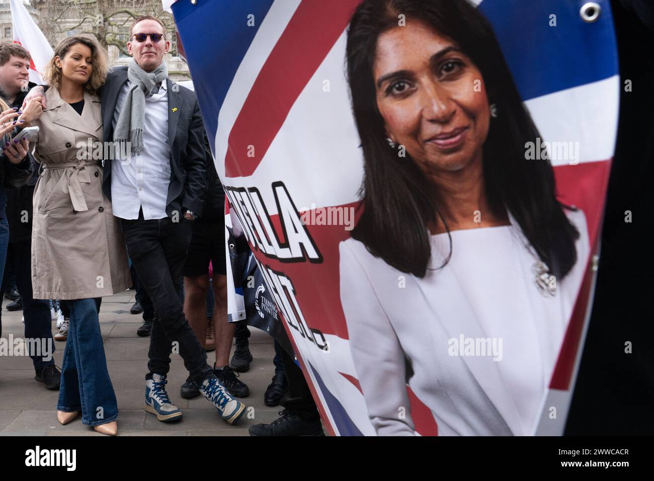 Laurence Fox with girfriend Elizabeth 'Liz' Barker attending the 'Rally ...
