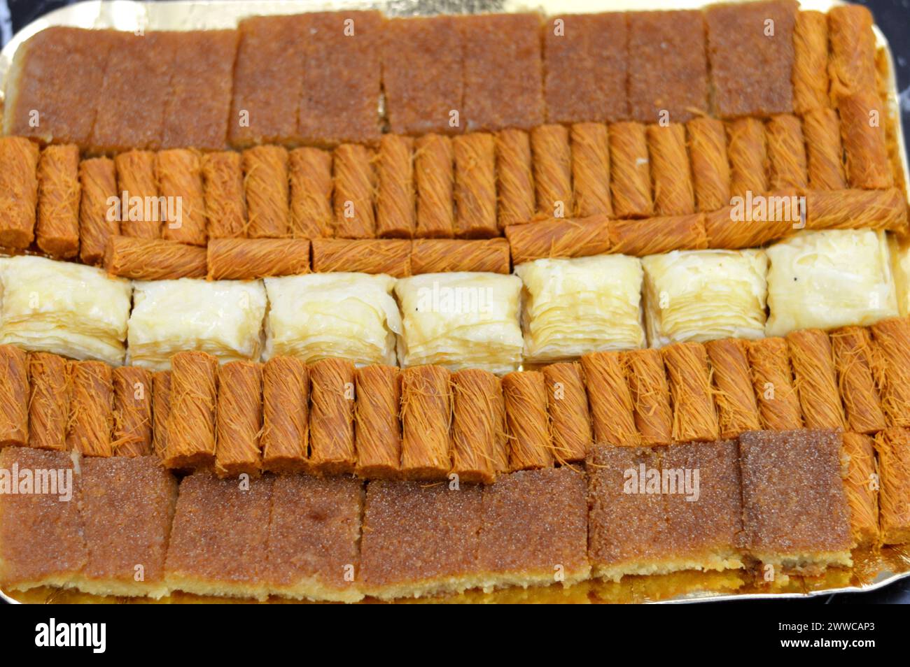 Arabic sweets cuisine, middle eastern, Syrian, Egyptian and Turkish ...