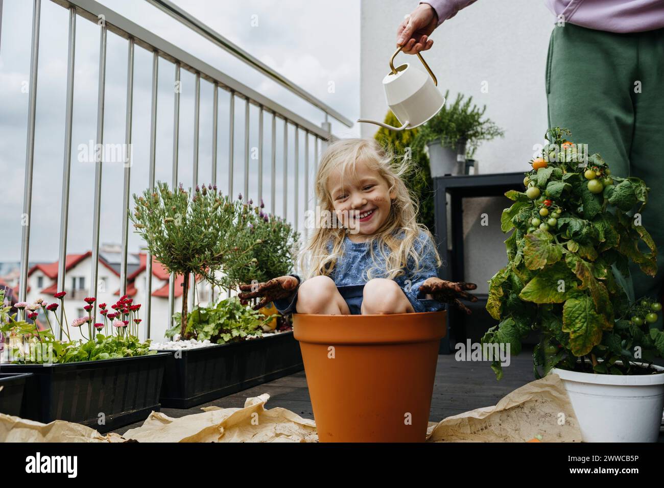 Dirty watering pots hi-res stock photography and images - Alamy